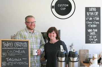 Custom Cup Coffee | Disfruta Illinois